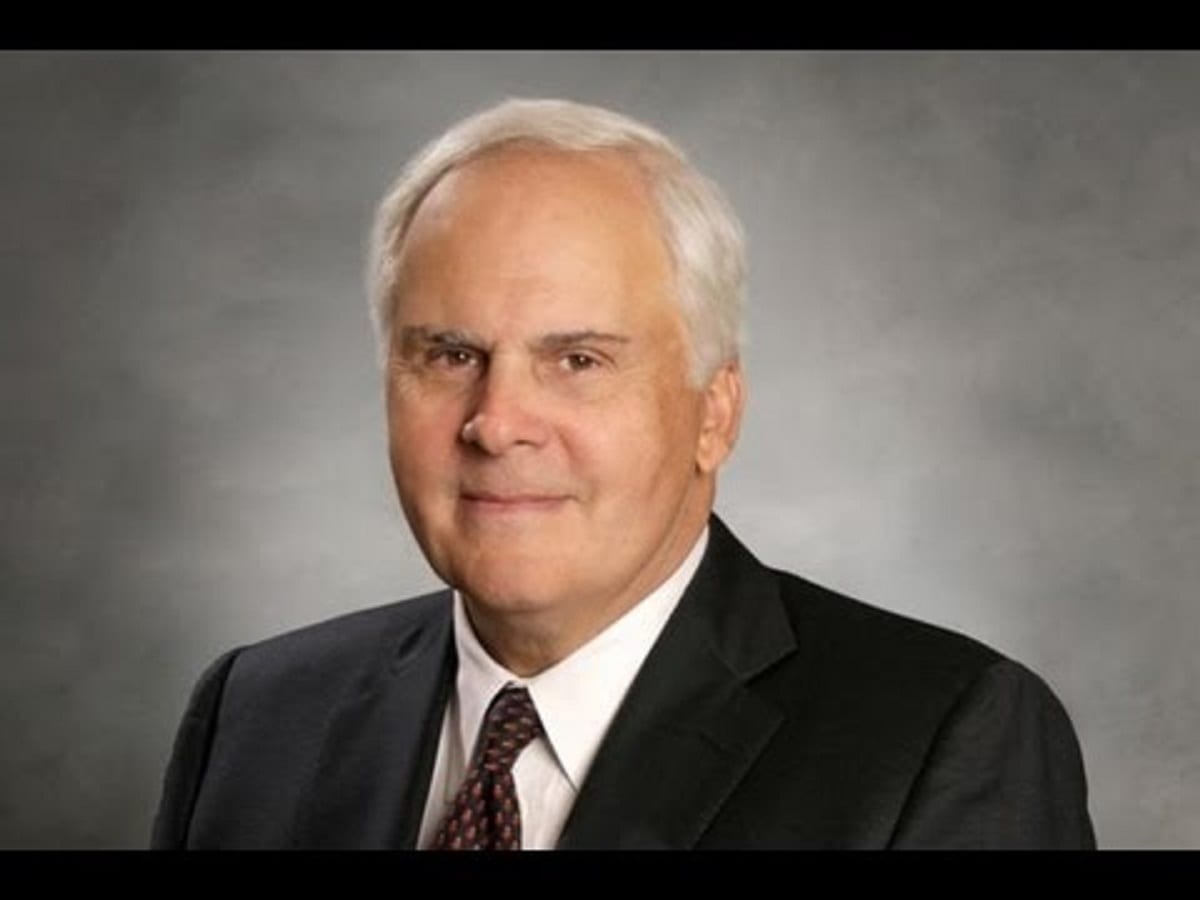 Frederick Smith - biografia do fundador e atual CEO da FedEx