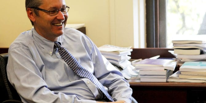 Gregory Mankiw é o autor do livro Introdução à Economia