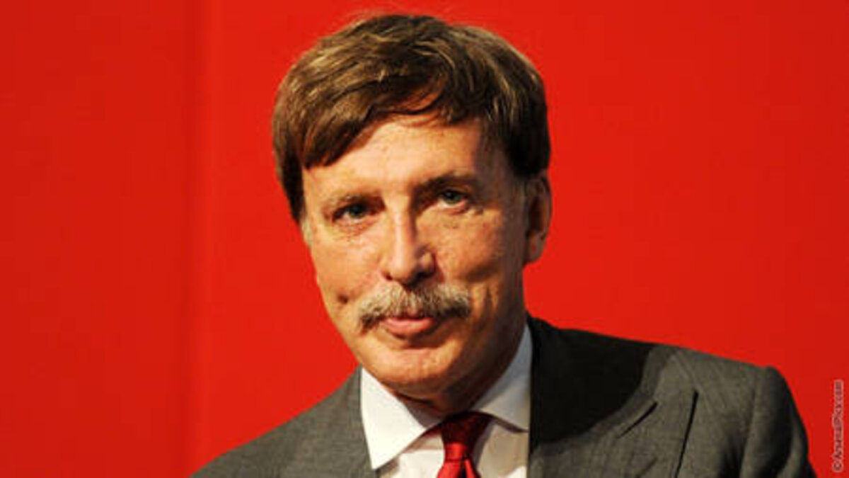 Stanley Kroenke - o dono do Arsenal e do Los Angeles Rams