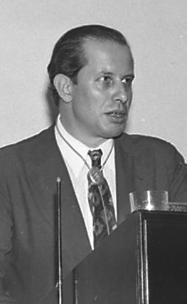 Mário Henrique Simonsen foi ministro da Fazenda e do Planejamento