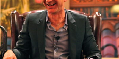 Jeff Bezos: conheça a história de sucesso do fundador da Amazon