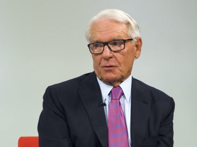 Charles Schwab, o fundador e presidente da Charles Schwab Corporation