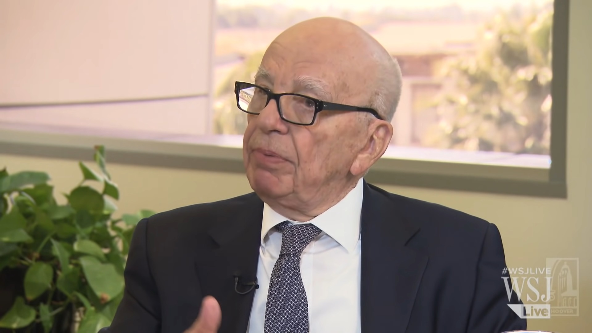 Rupert Murdoch é acionista majoritário e CEO da News Corporation